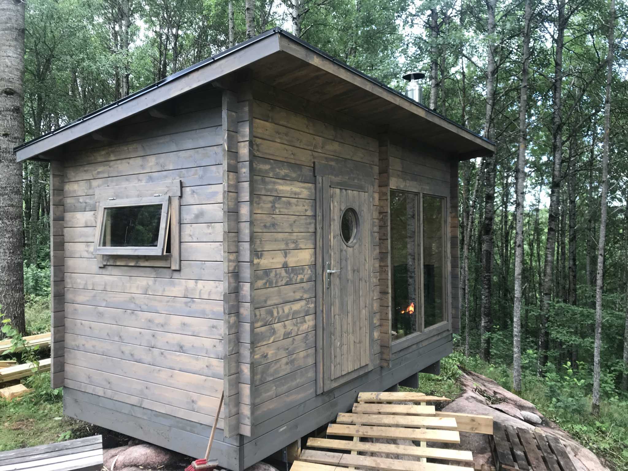 Sauna Jorma – Osta edullinen salvottu hirsisauna | Polhus